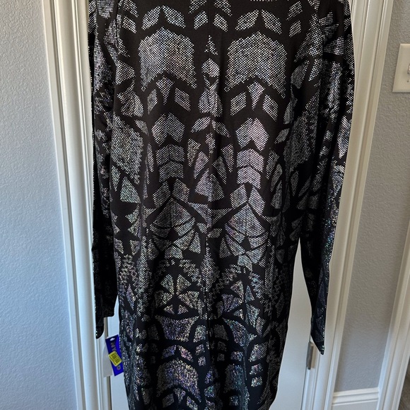 Peter Nygard | Tops | Nwt Peter Nygard Hologram Dressy Tunic | Poshmark